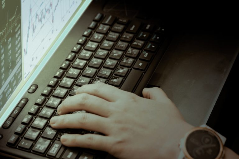 How are FX Swap Points Calculated (Complete Guide)